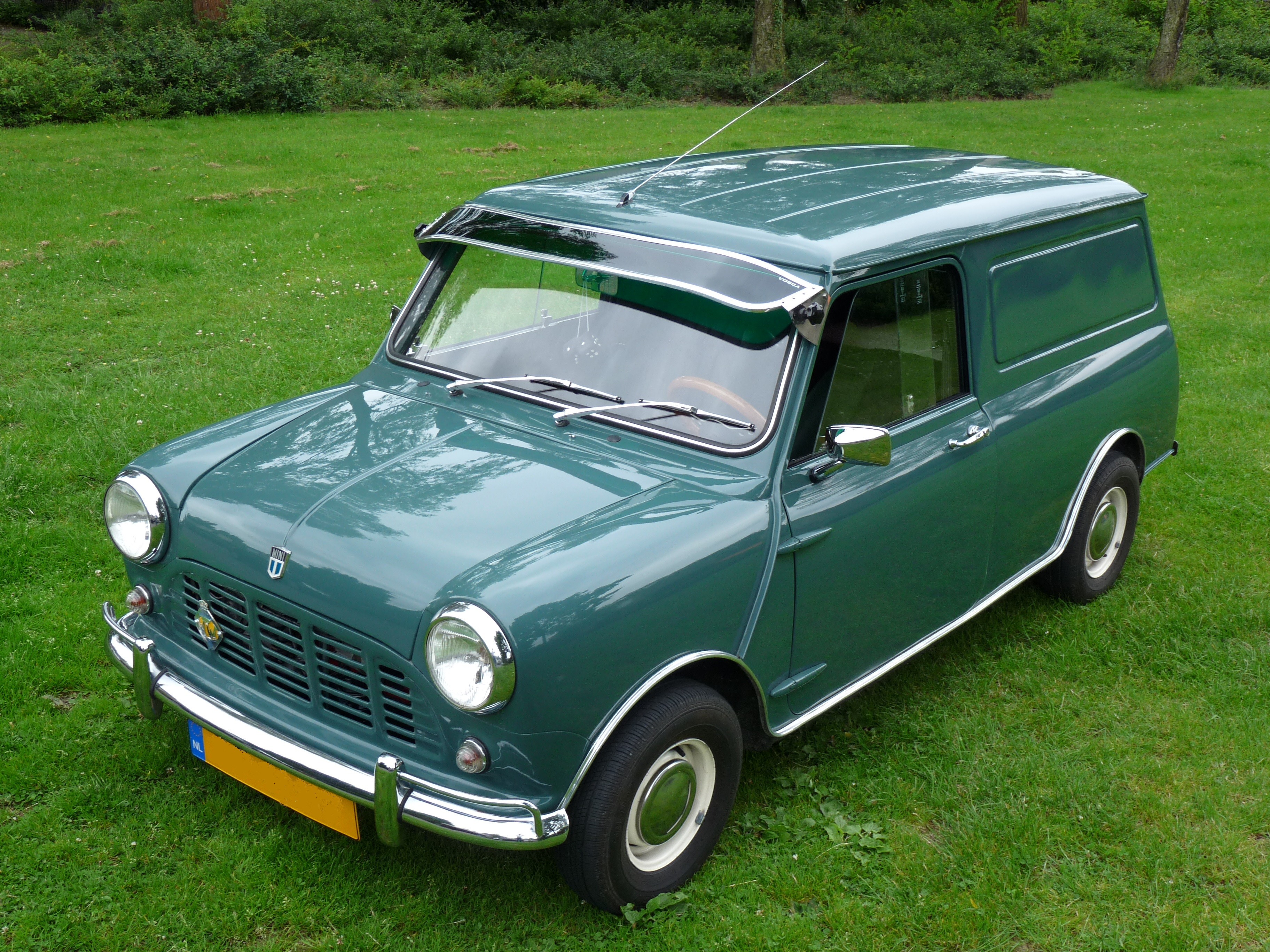 Classic Sun Screen Mini 1959 2000 Vosca